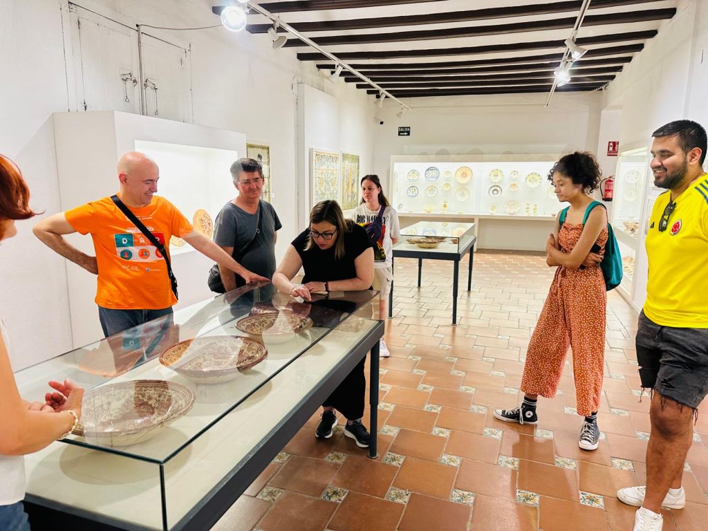 ACTIVIDADES: Museo de la Cerámica de Manises – Alce Epilepsia